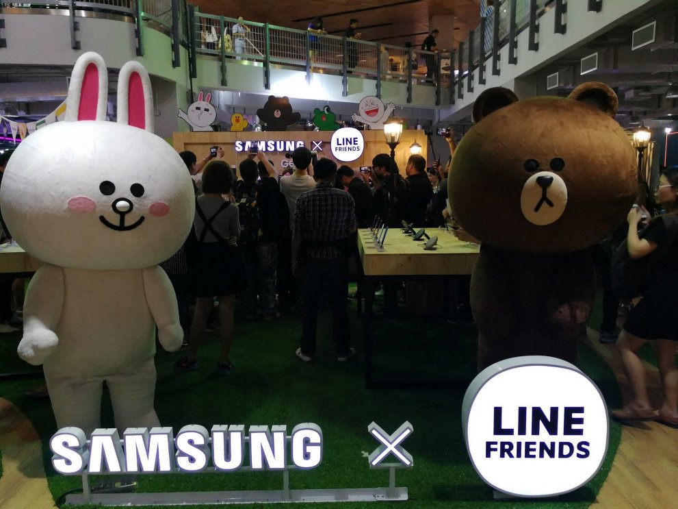 Samsung X LINE FRIENDS Pop Up Event ถ่าย เล่น ช้อป พร้อมสินค้า ...