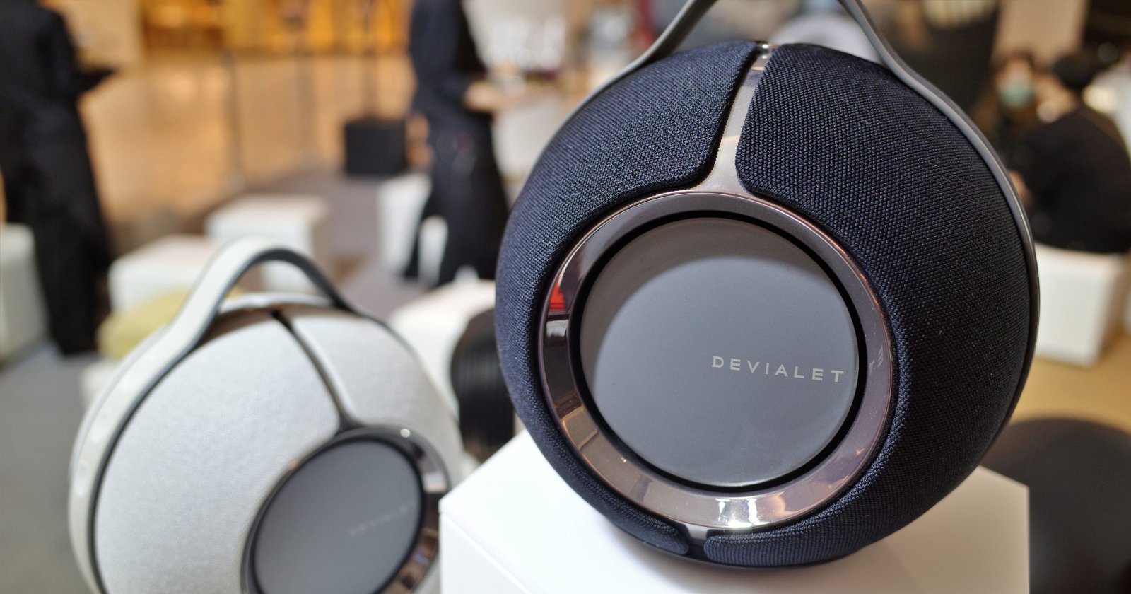 คุยกับทีมงานเดอเวียเลต์ในโอกาสที่ Devialet Mania ลำโพงบลูทูธมีแบตในตัว ...