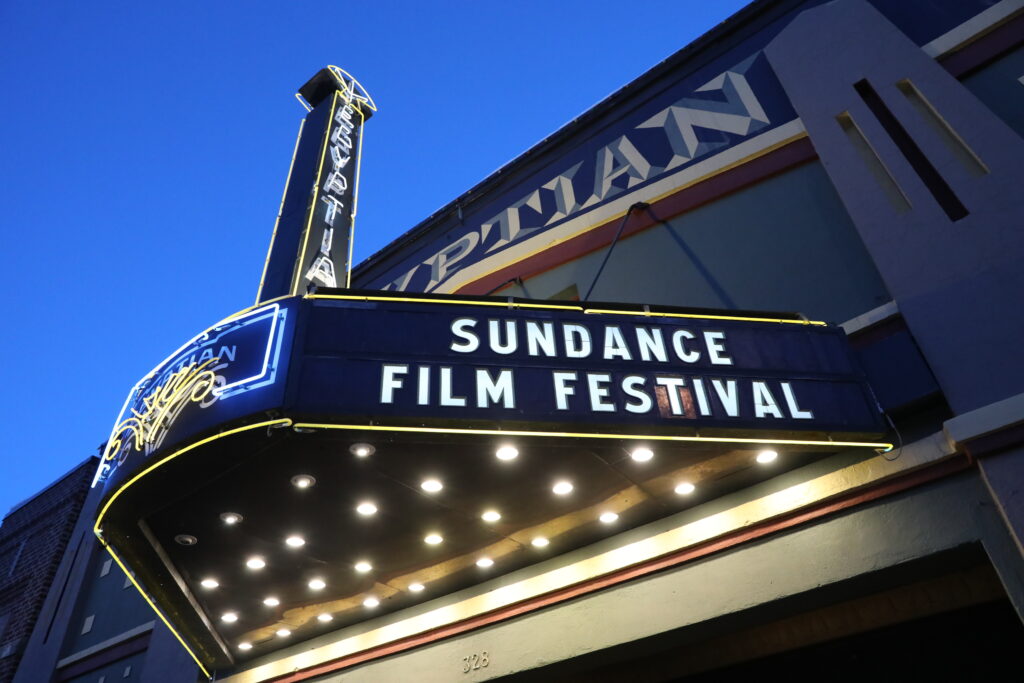 กรรมการ Sundance วอล์กเอาท์รอบพรีเมียร์ 'Magazine Dreams' : ประท้วงความ ...