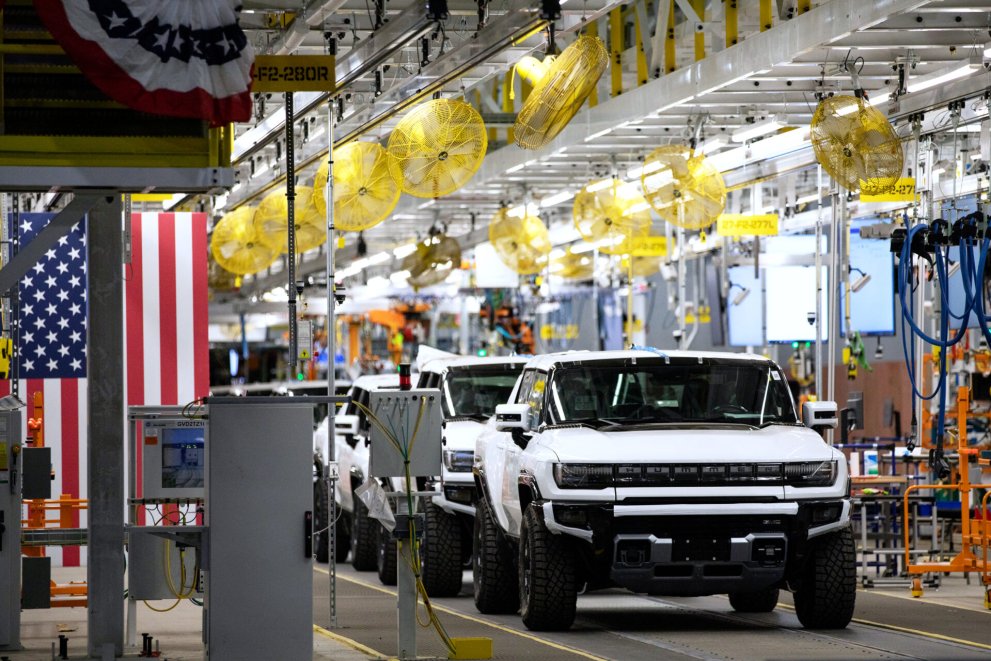 General Motors ยื่นข้อเสนอให้พนักงาน 'ลาออก' แลกเงิน เพื่อปรับโครงสร้าง ...