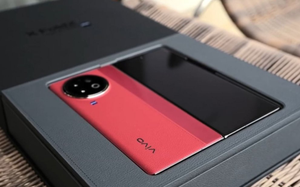 คลิปแกะกล่อง Vivo X Fold 2 เผยดีไซน์เครื่องจริงก่อนเปิดตัวเม.ย.นี้ - BT beartai