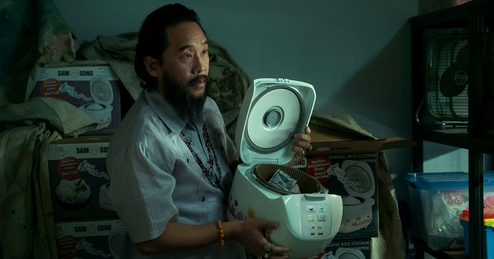น้ำลดตอผุด ? David Choe นักแสดงซีรีส์ 'Beef' ยื่นลบลิขสิทธิ์พอดแคสต์ที่ ...
