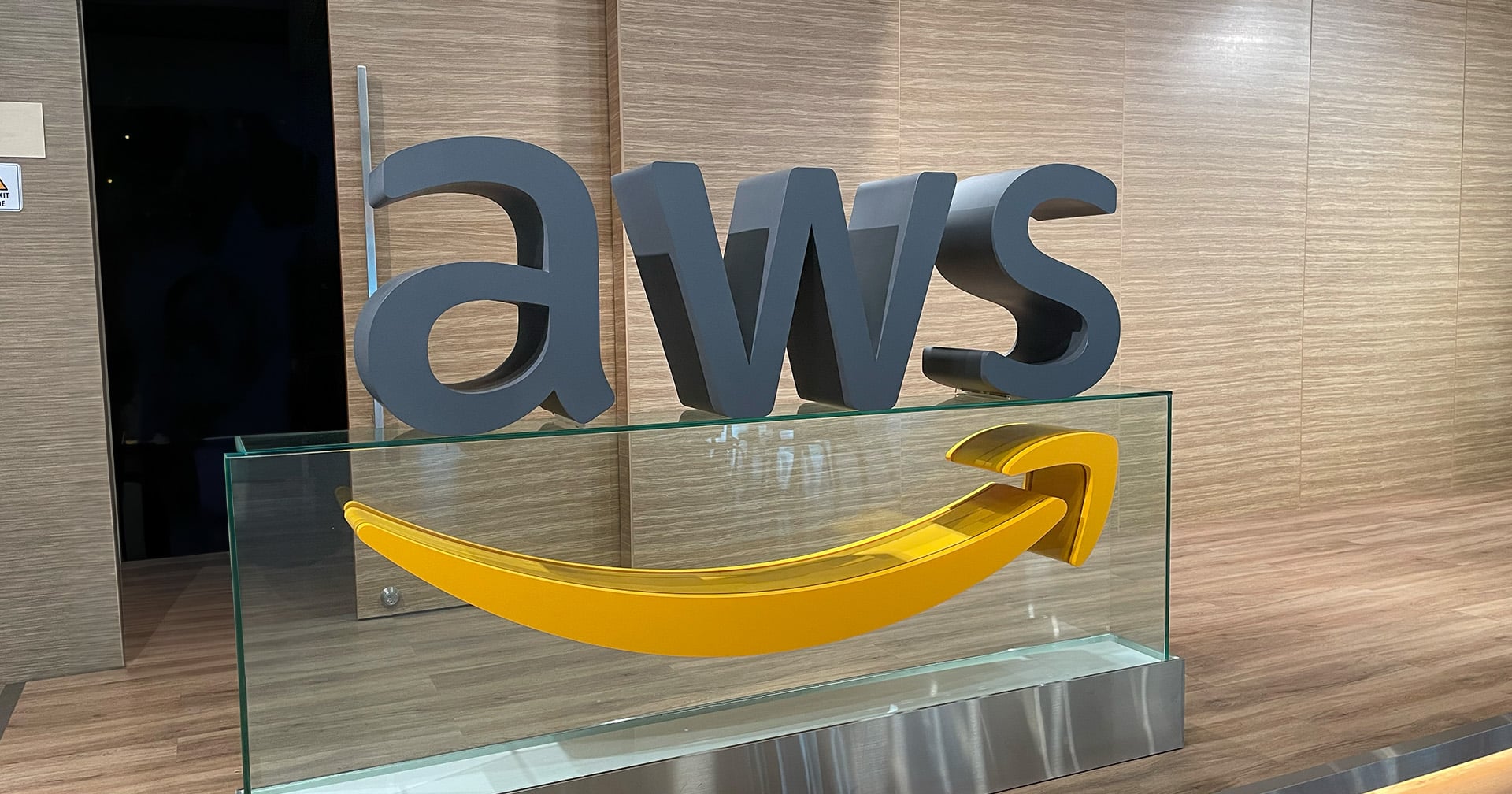 AWS หั่นค่าเช่าเซิร์ฟเวอร์ที่ใช้ชิป AI สู้ NVIDIA - BT beartai