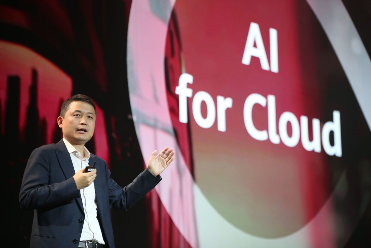 กระทรวง DE จับมือ HUAWEI ยกระดับไทยสู่ “Digital & AI Hub” แห่งอาเซียน ...
